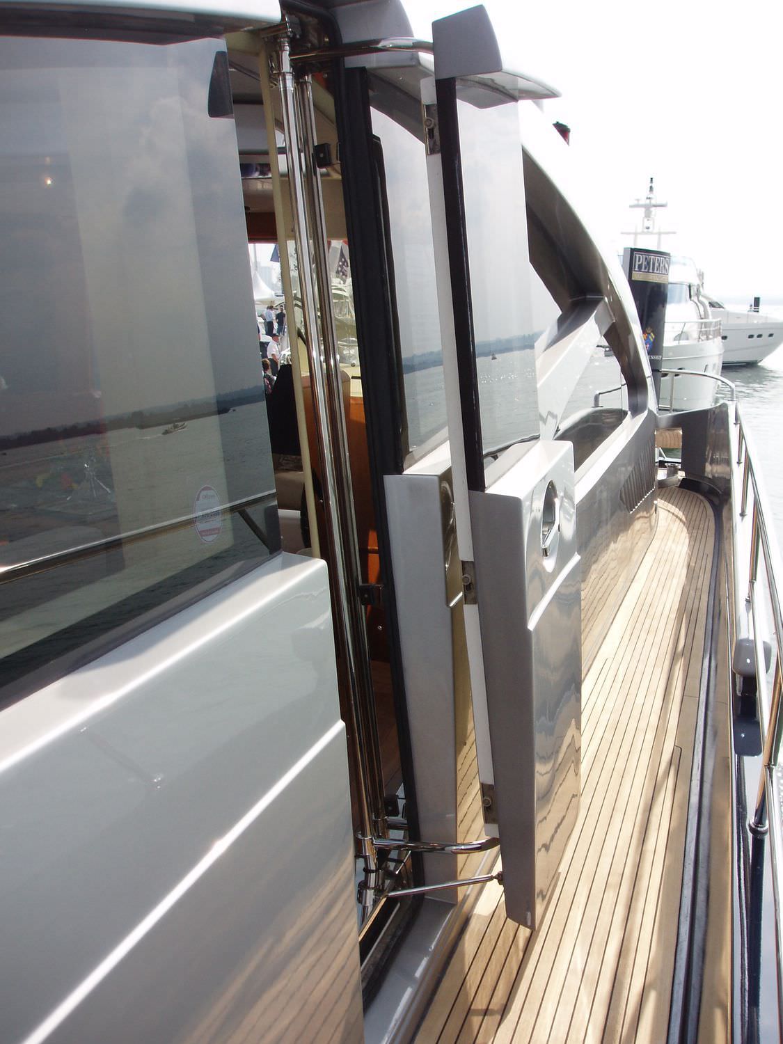 Boat door - Trend Marine Products - for yacht / pantograph