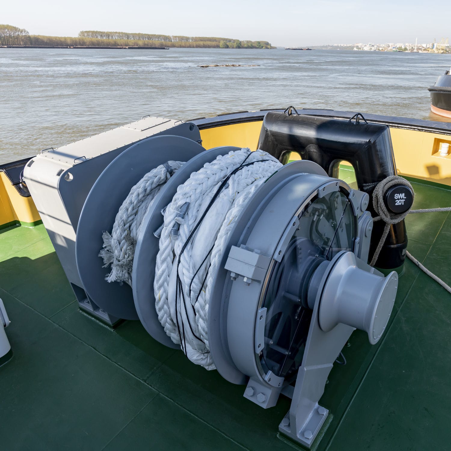 Ship winch - Gearbox - Damen Marine Components - towing / electric ...