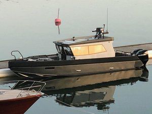 Sterndrive express cruiser - 100 - Vector ProBoat AB - hydro-jet ...