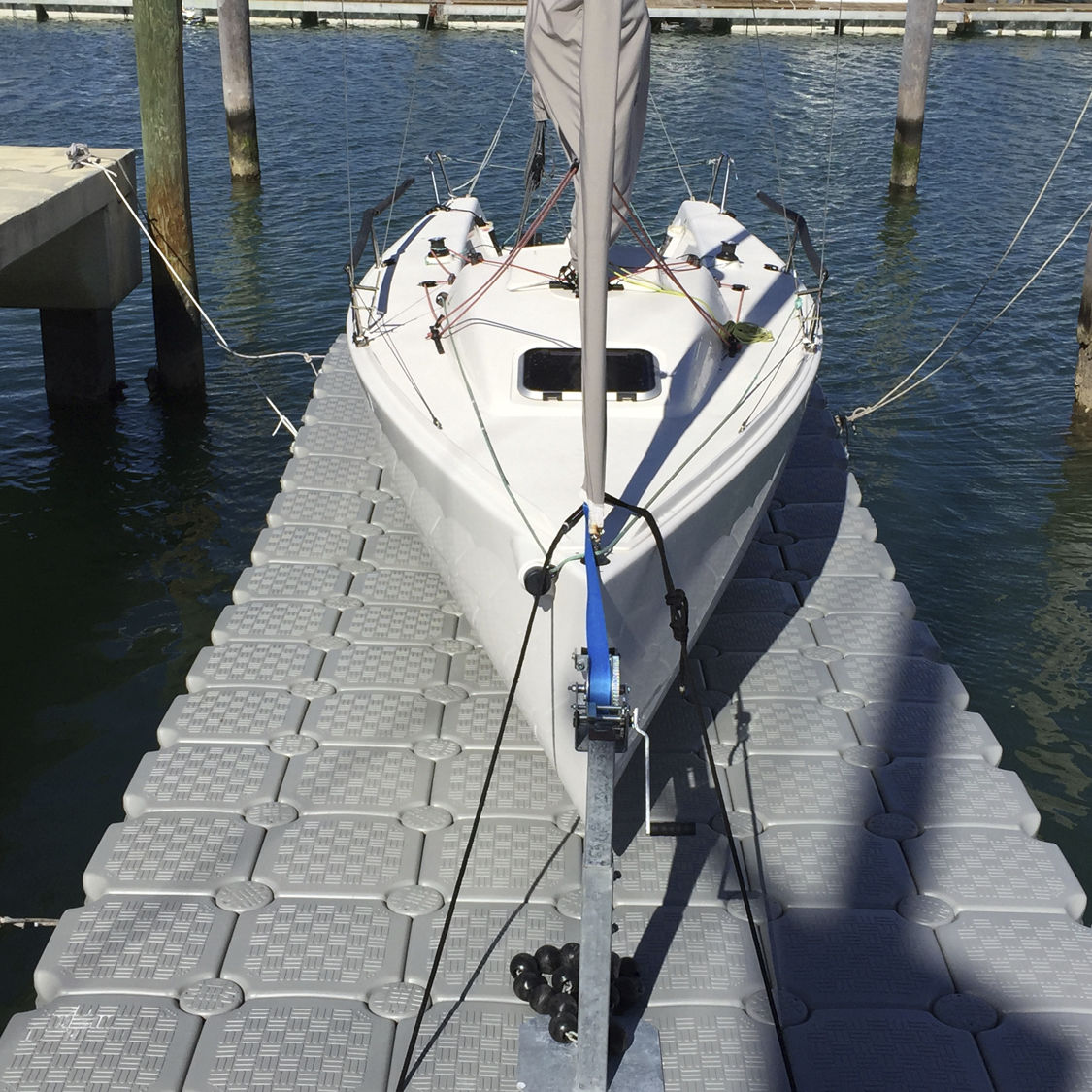 Floating dock - DrySail - VersaDock - modular / drive-on / for marinas