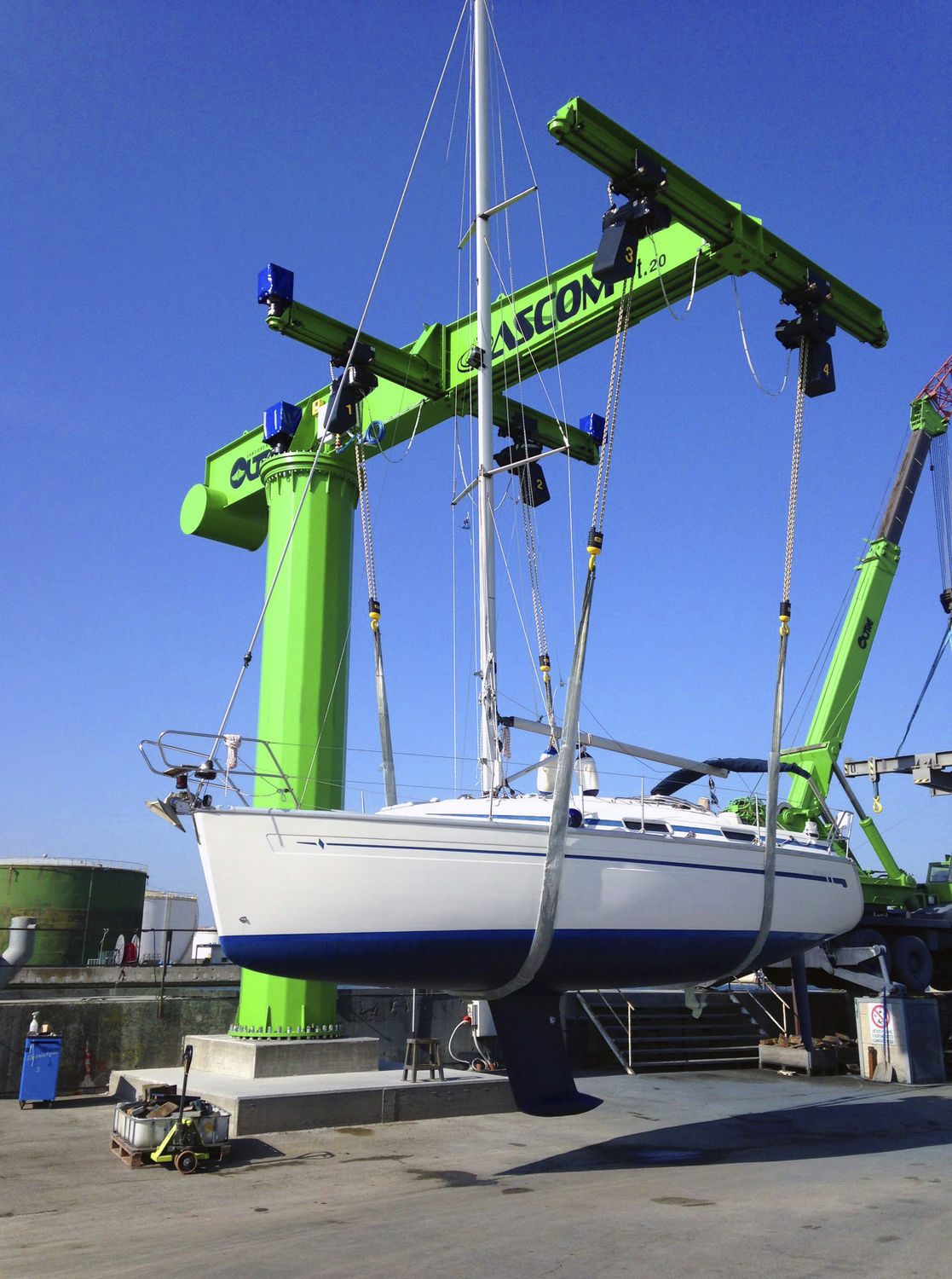 Marina crane - JIB 25 - 4 HOISTS - ASCOM - pivoting jib