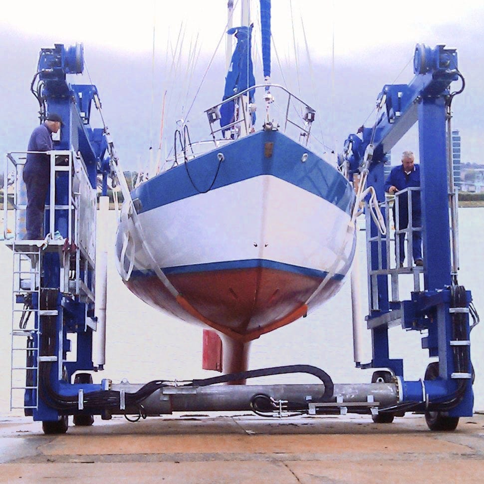 Four-wheel drive travel lift - Slipway Hoist - Wise Boat Hoists ...