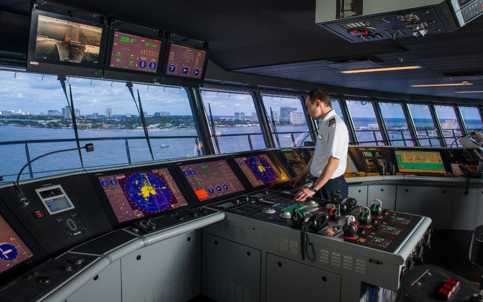 Ship display - TOTALWATCH - Sperry Marine - multi-function / digitall ...