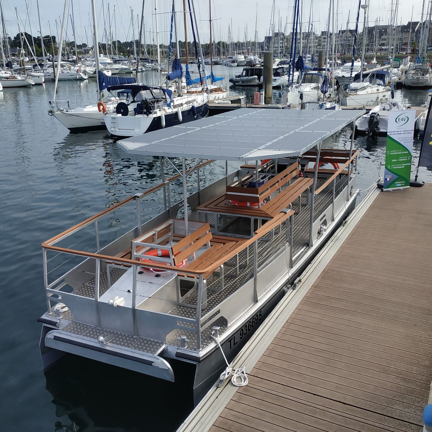 Passenger boat - WE PRO 900 - BORD A BORD - crew boat / catamaran ...