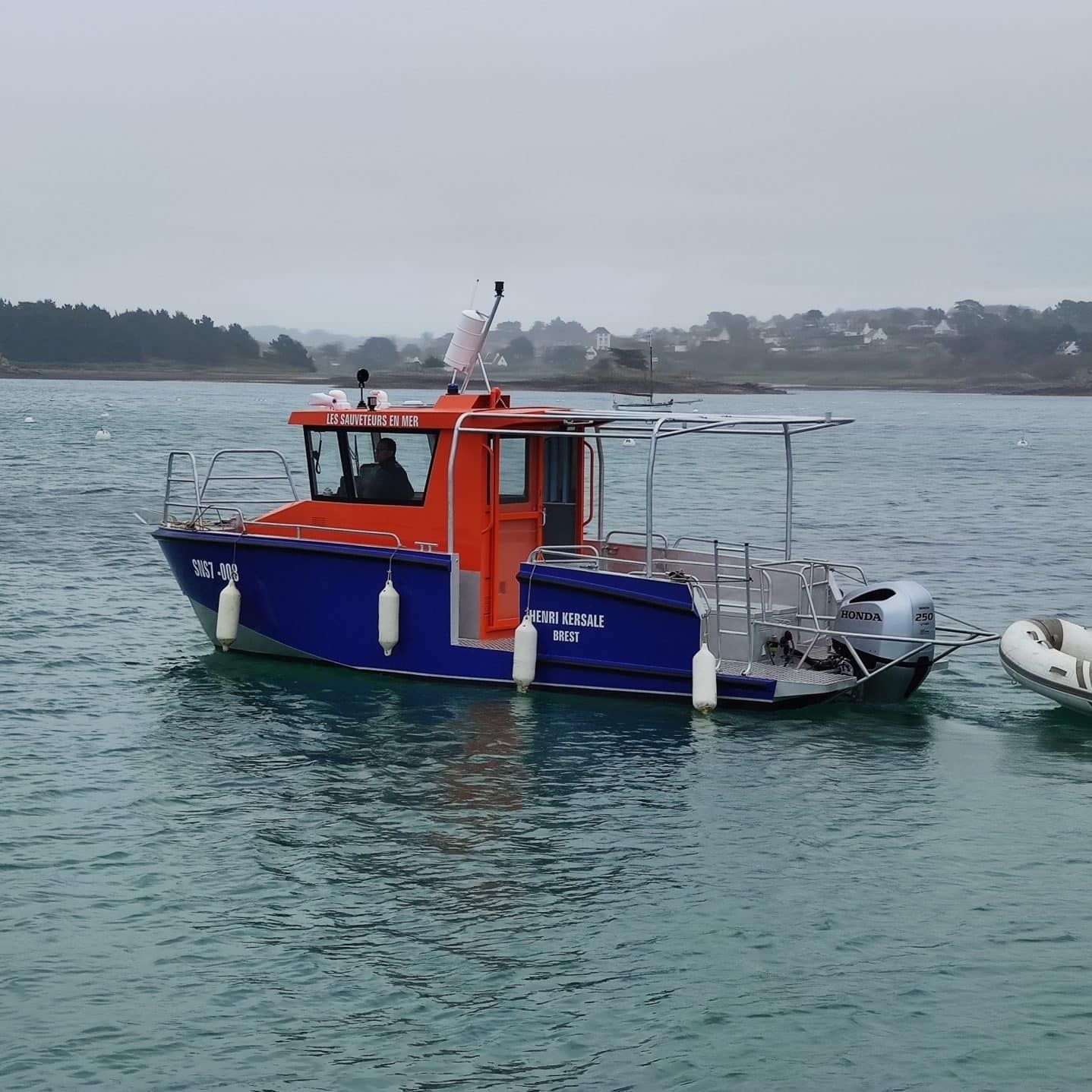Patrol boat - Dervinis 790 - BORD A BORD - rescue boat / service boat ...
