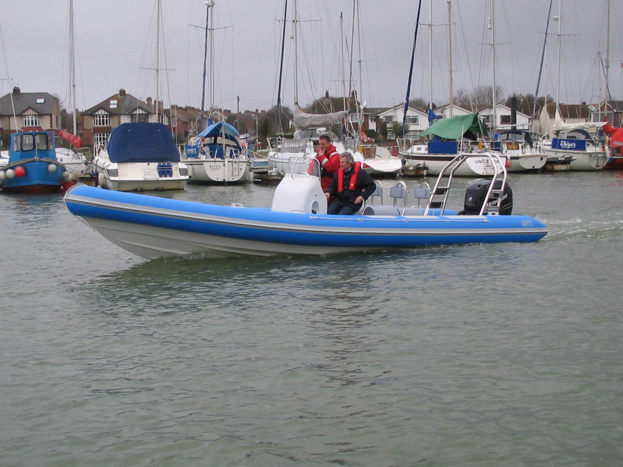 Outboard inflatable boat - RIB 750 - Solent Ribs - rigid / center ...