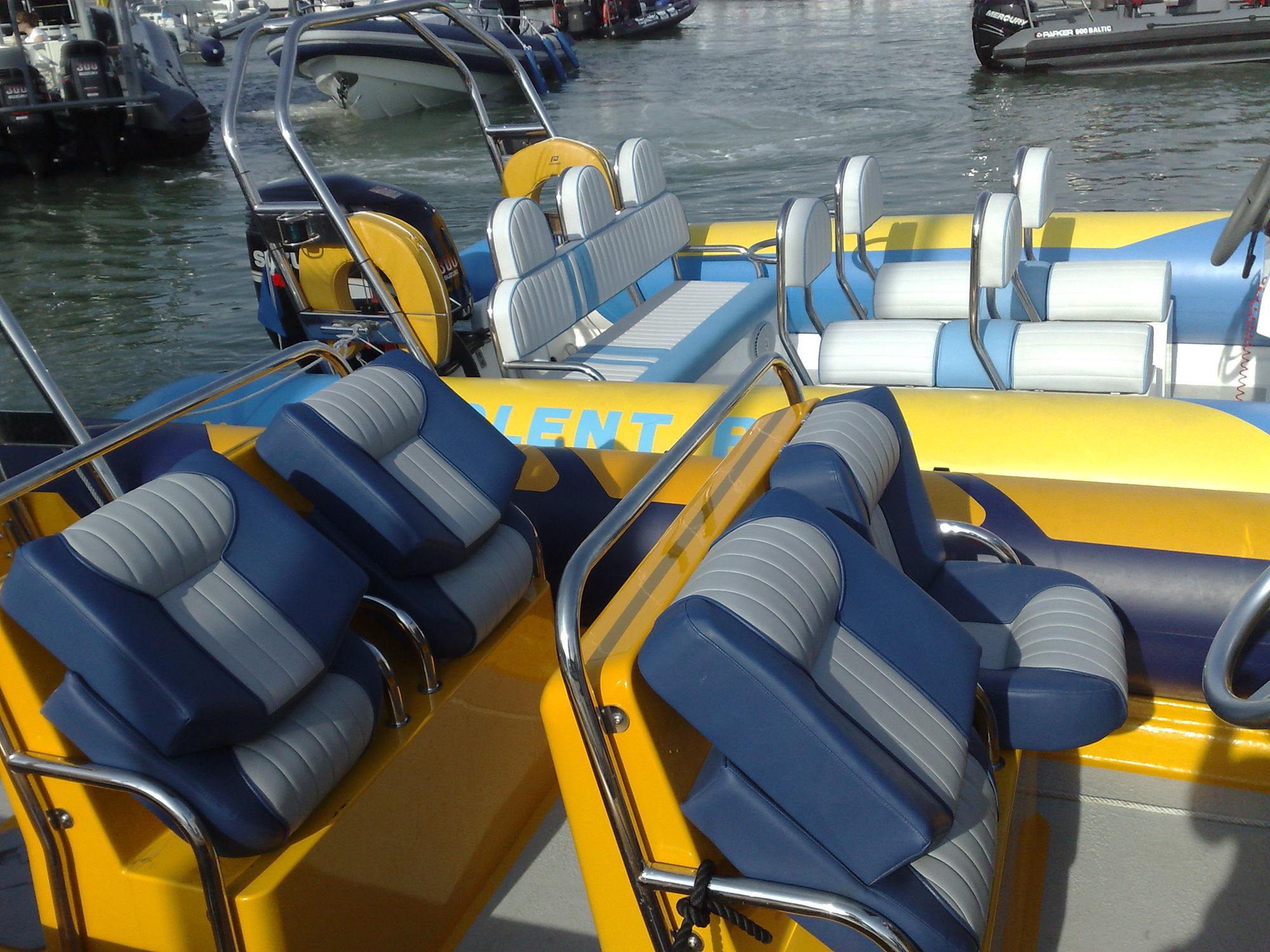 Outboard inflatable boat - RIB 900 - Solent Ribs - rigid / center ...