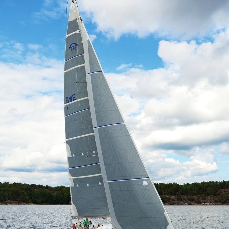 Genoa - Titanium - UK-Halsey International - for cruising sailboats ...