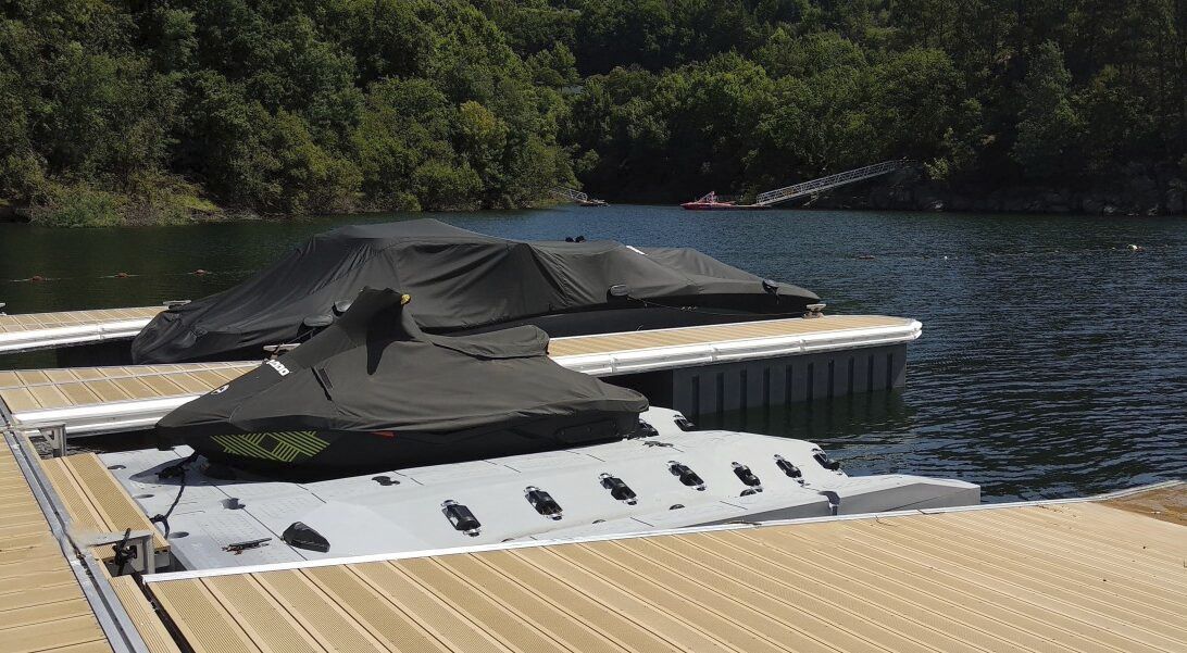 Jet-ski drive-on dock - Ronáutica Quality Marinas SLU - floating / for ...