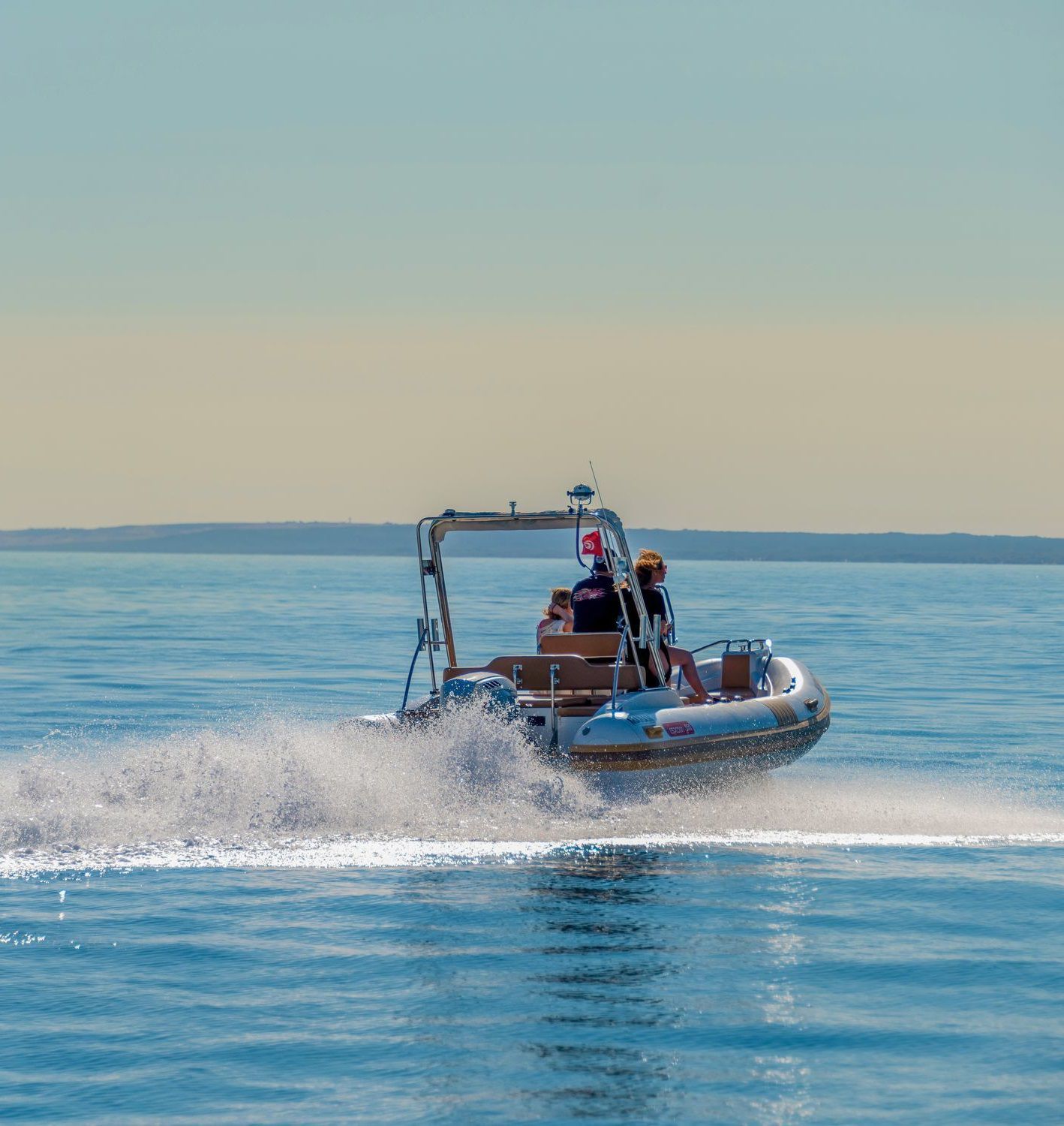 Outboard inflatable boat - 550 PRO - ESPADON CONCEPT - rigid / center ...