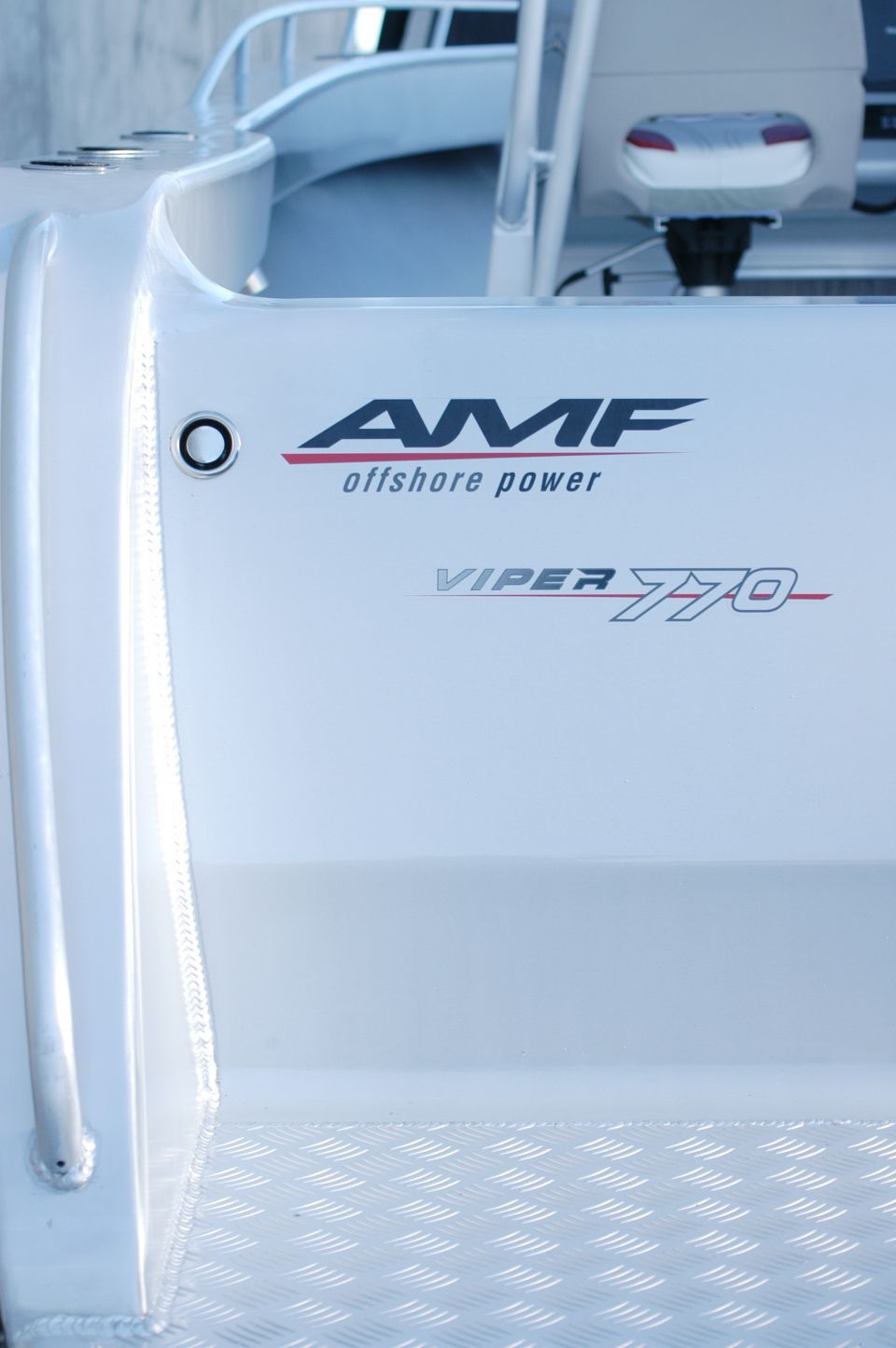 Outboard center console boat - Viper 720 - AMF Boat Company - center ...