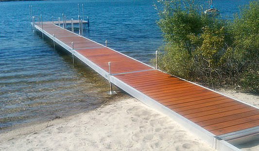 Mooring dock - Classic - Hewitt Boats Lifts and Docks - for marinas ...