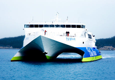 High-speed car ferry - HANIL BLUE NARAE - INCAT - catamaran