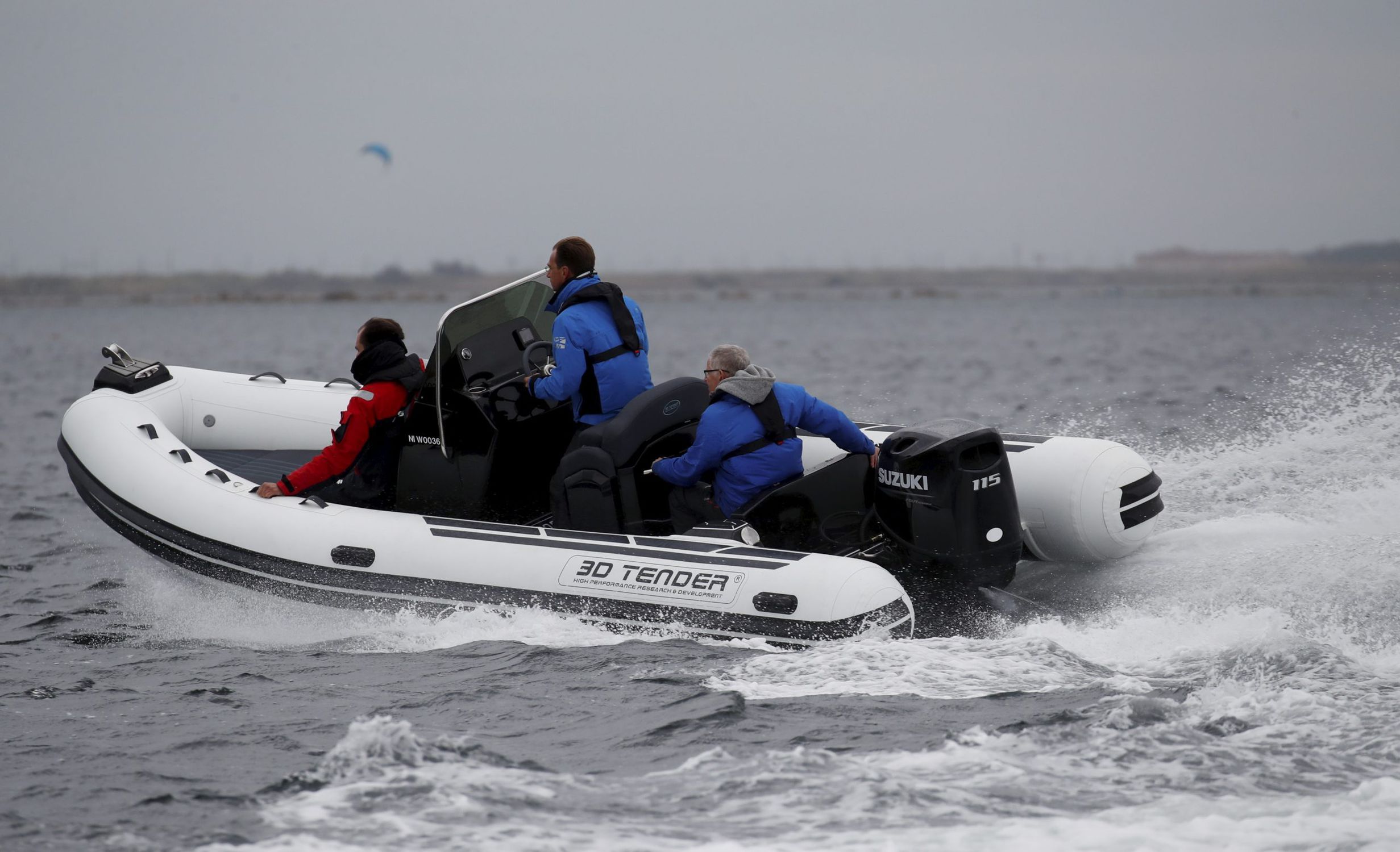 Outboard inflatable boat - DREAM 6 - 3D MARINE - rigid / center console ...