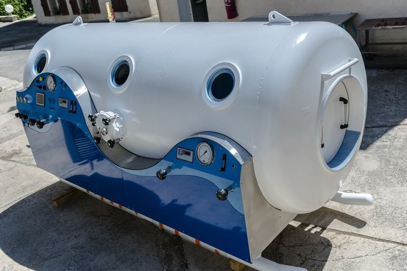 Professional diving hyperbaric chamber - COMEX