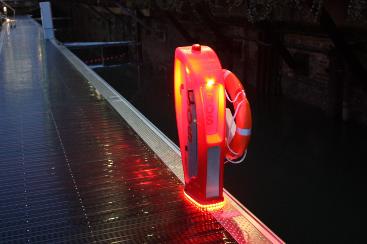 Fire pedestal - Maricer - for docks