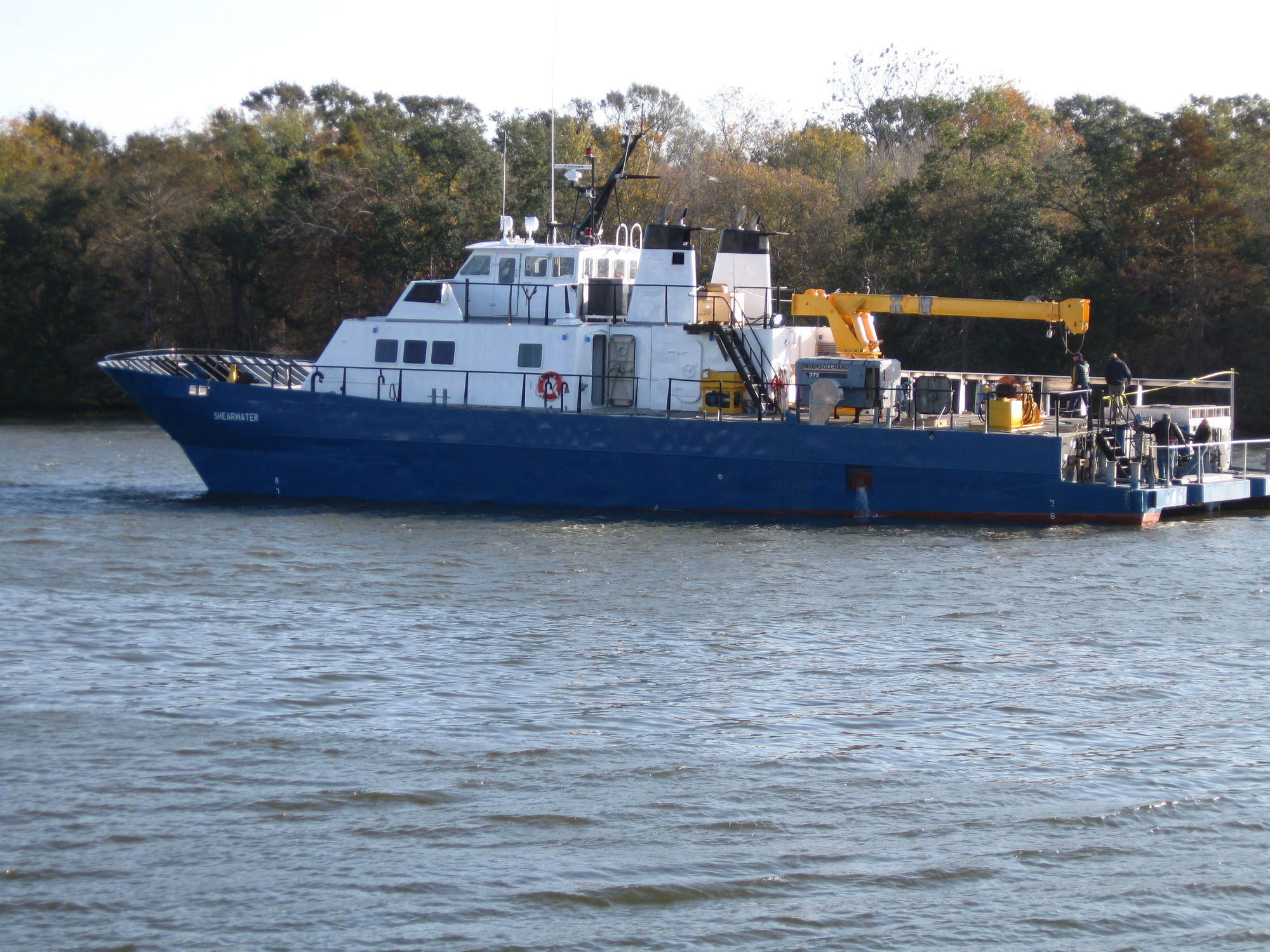 Stern thruster - Barge Tsunami - Hydraulic Marine Systems, Inc. - for ...