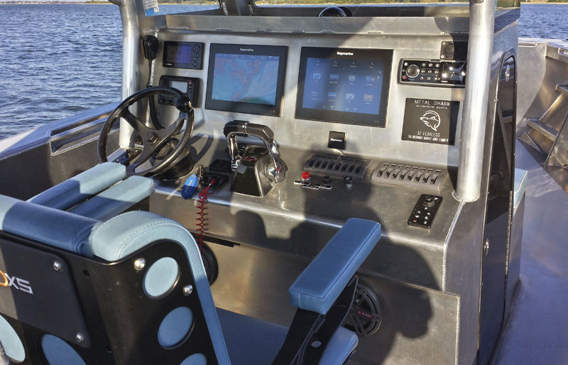Outboard center console boat - 32 FEARLESS - Metal Shark Aluminum Boats ...