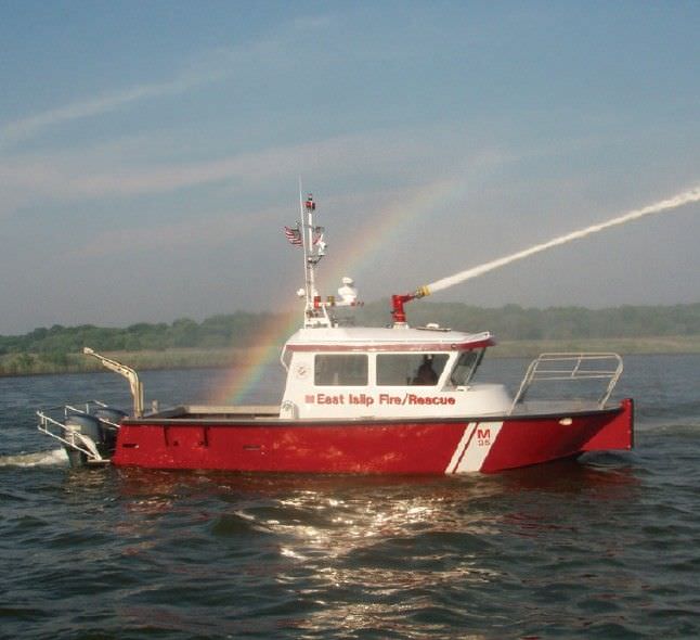 Fireboat - FireStorm 30 - Metalcraft Marine Inc - outboard / aluminum
