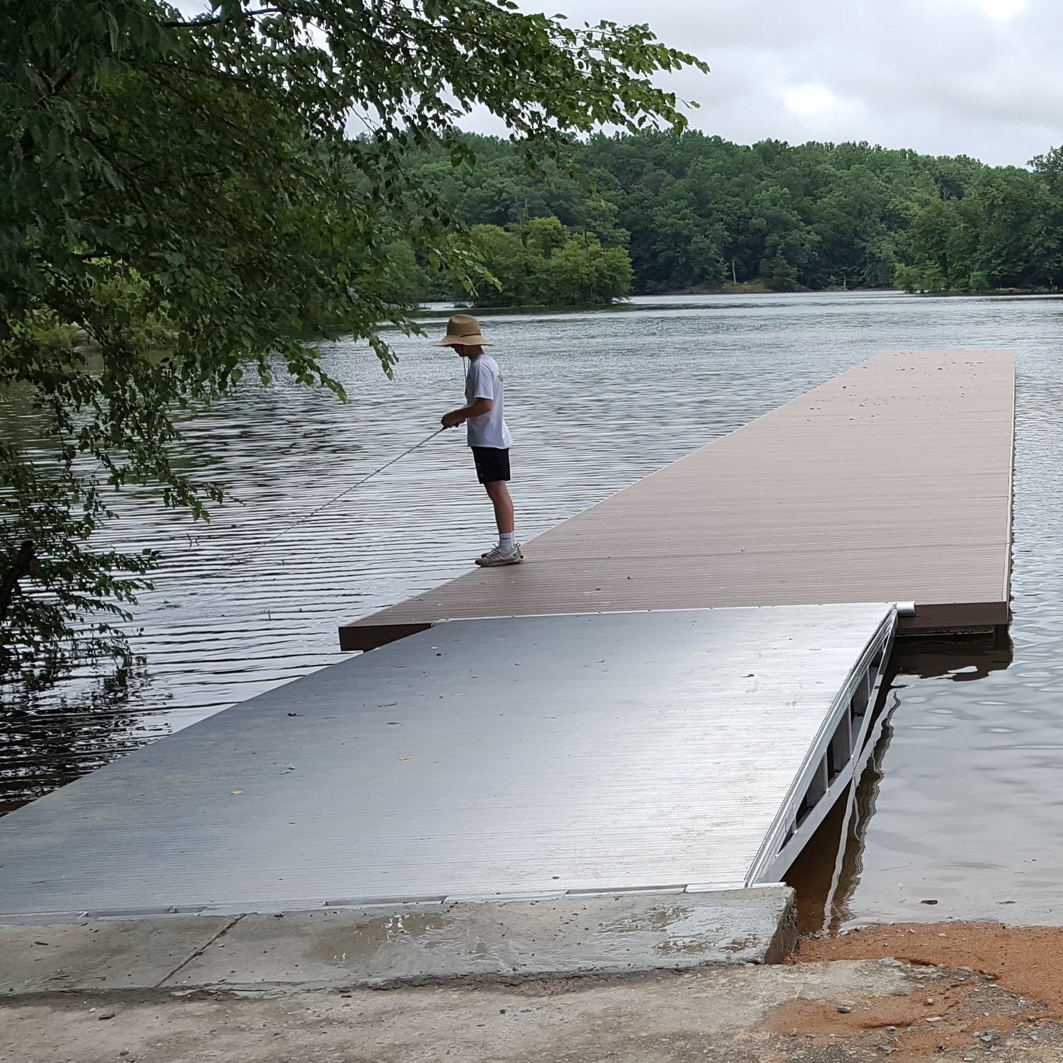 Pivoting ramp - AccuDock