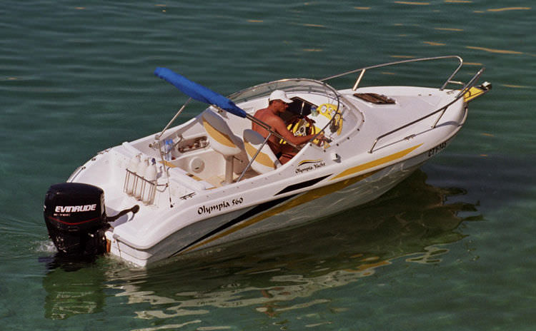Outboard day cruiser - 560 HOLIDAY - Olympia Yacht