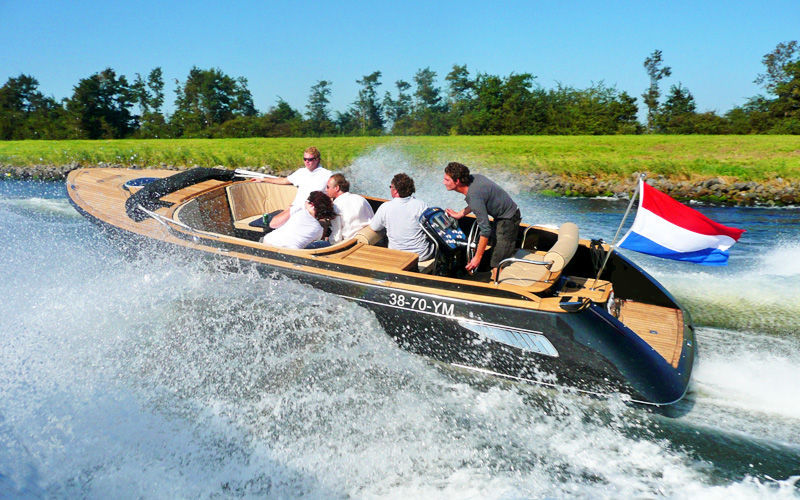 Inboard center console boat - HUDSON 26 - Neil Marine (Pvt) Ltd - with ...