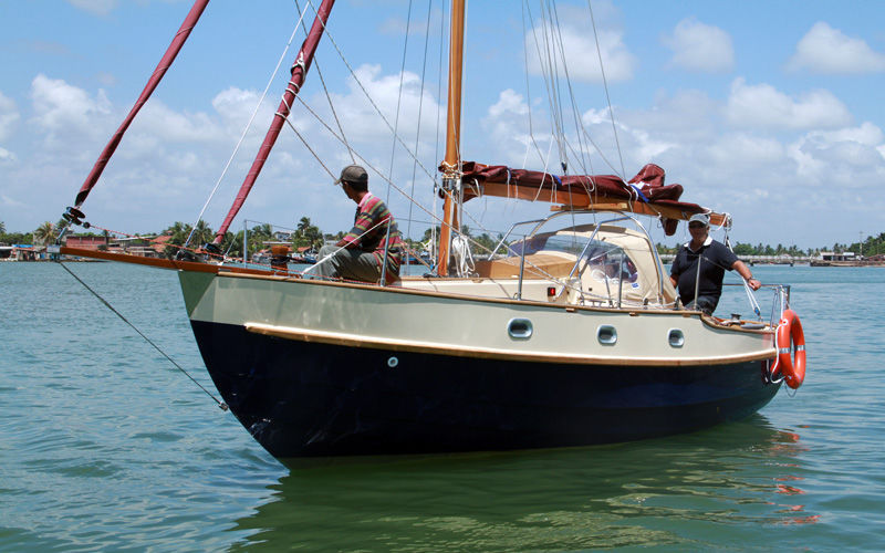 Cruising sailboat - YARMOUTH 23 - Neil Marine (Pvt) Ltd - with bowsprit