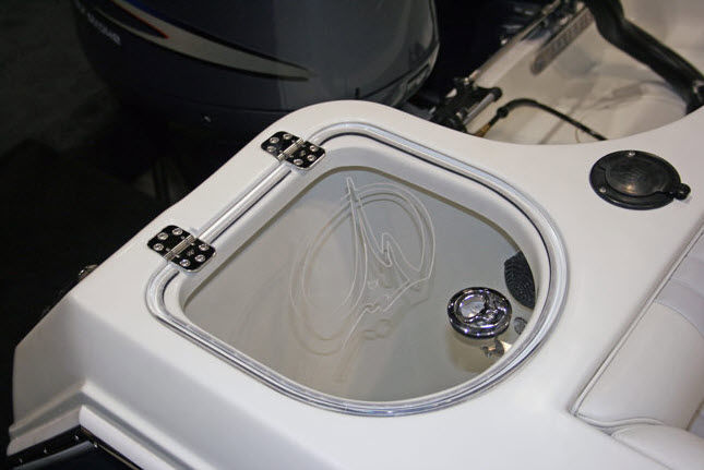 Sport fishing boat baitwell - ACRYLIC - Teak Isle Mfg.