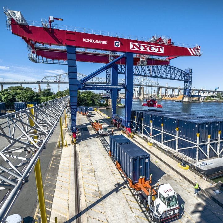 Floor track container stacking crane - RMG - Konecranes