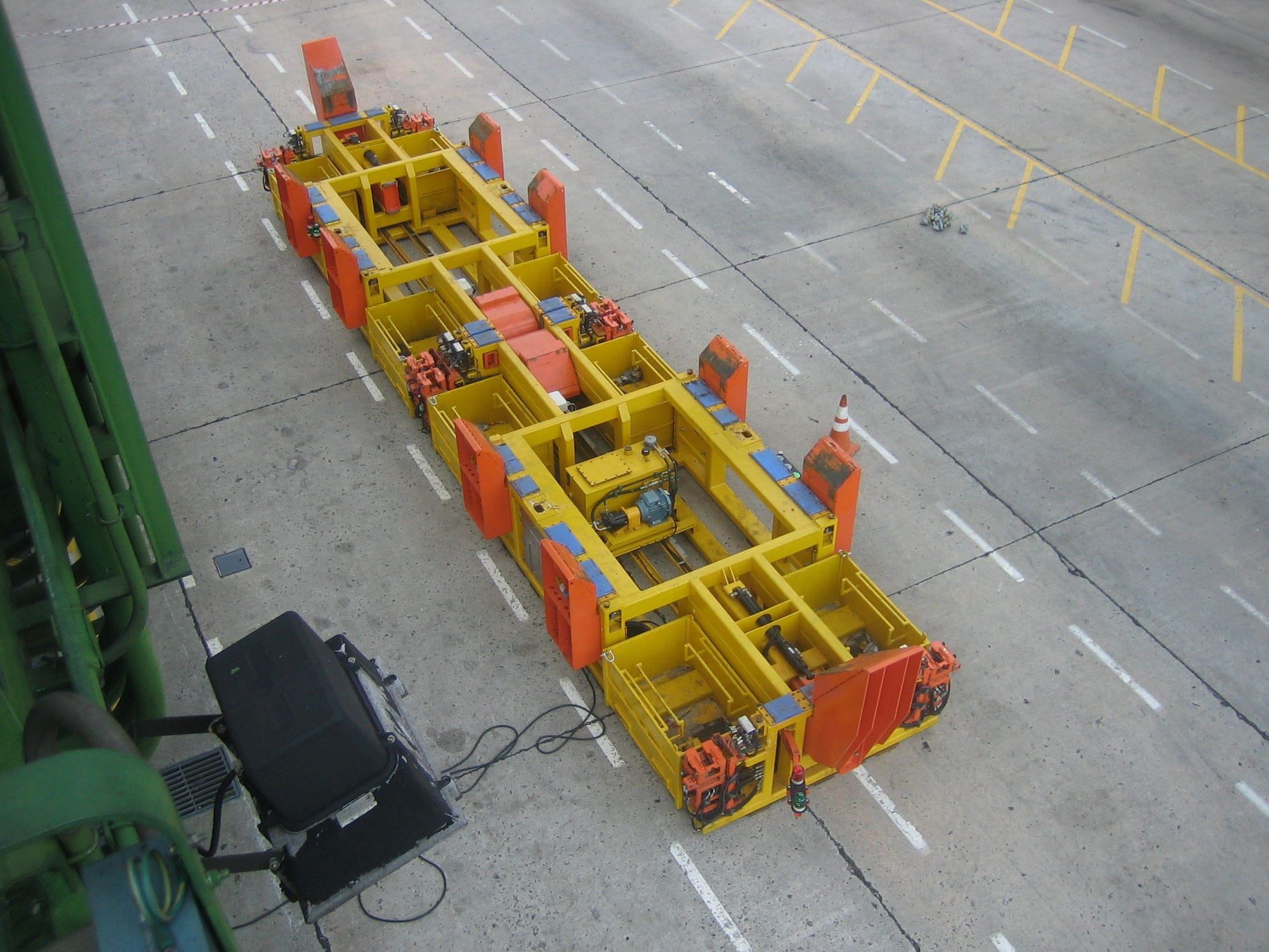 Container spreader - RAM4000 - RAM Spreaders - twin-lift type / automatic