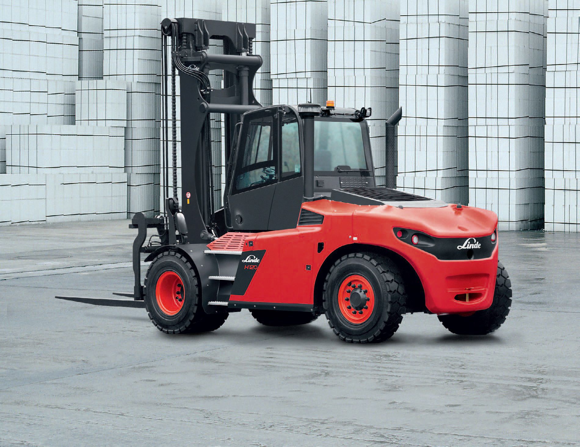 Harbor forklift - H100 – H180 D - LINDE Heavy Truck Division - terminal ...