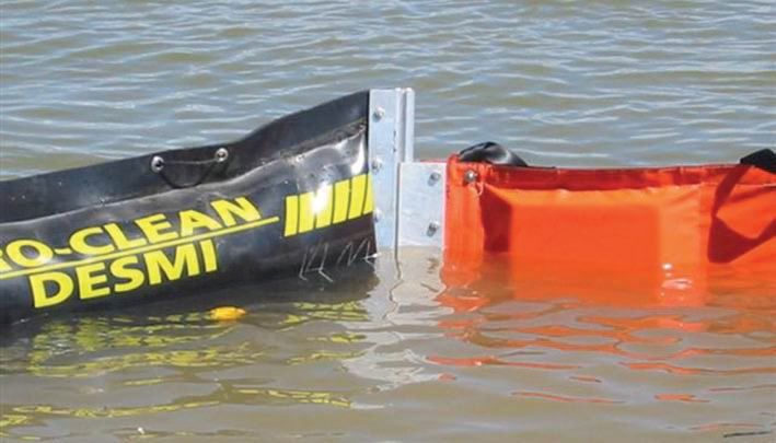 Pollution control boom - Ro-Boom Beach - Desmi - inflatable / sheltered ...