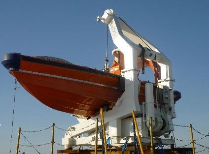 Ship davit - GLOBAL DAVIT - MOB boat / hydraulic / rotating
