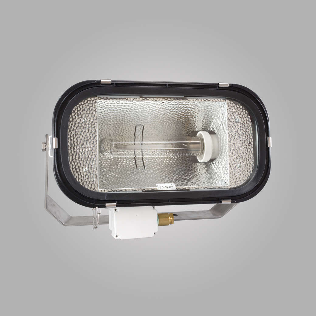 Deck floodlight - ST76 - LightPartner Lichtsysteme - for ships ...