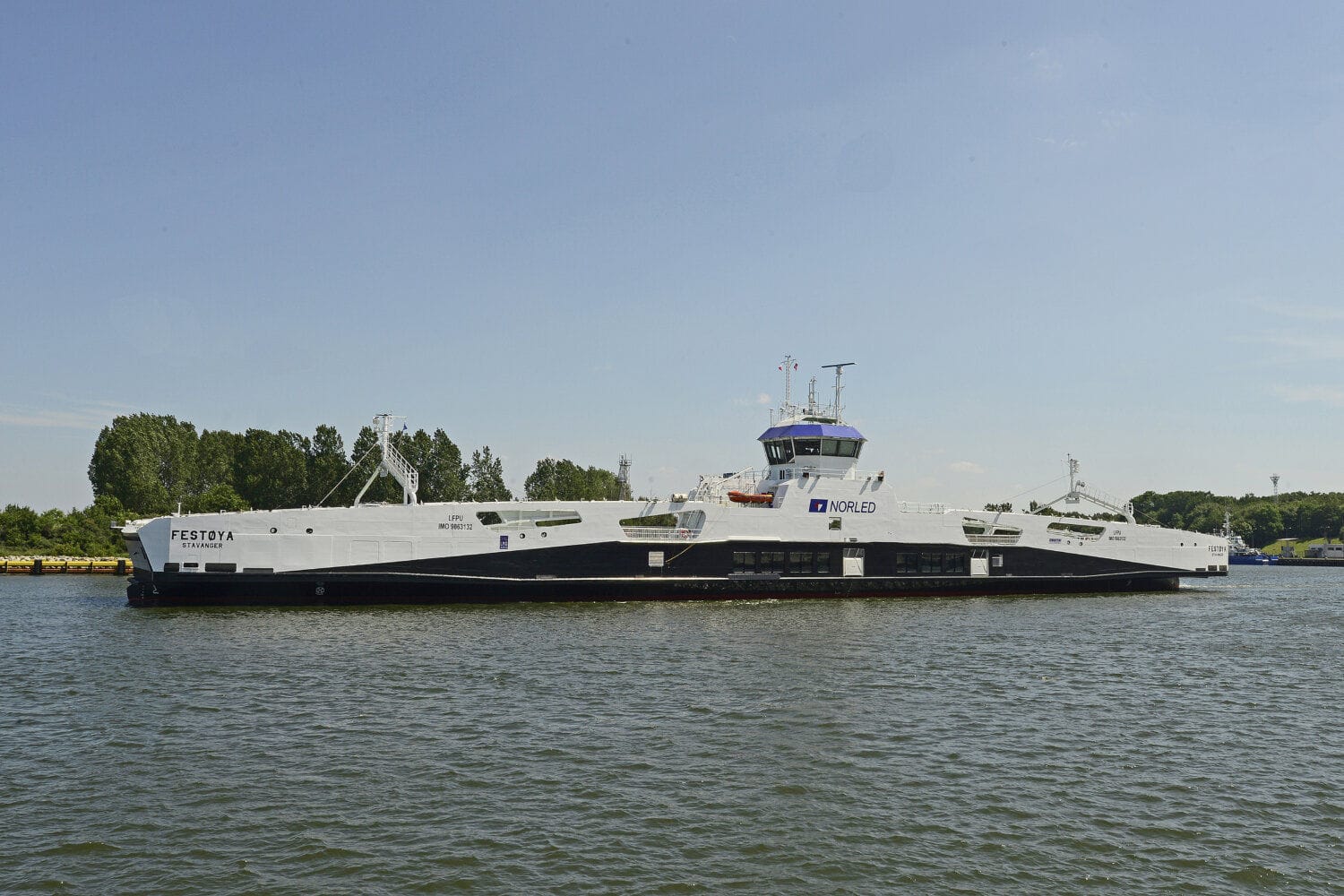 Ro-Ro car ferry - B619/1-4 - Remontowa - DNV-GL