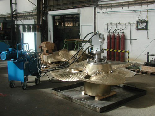 Ship propeller - CPP - Schaffran Propeller + Service - variable-pitch ...