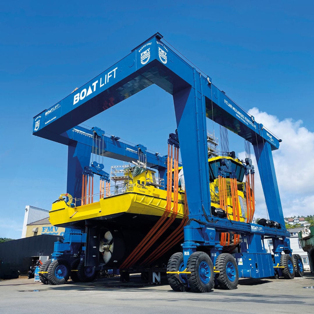 Remotely controlled travel lift - BL820TL-90°DSC - BOAT LIFT - for ...