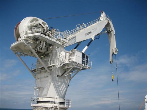 Ship crane - Huisman - for decks / knuckle boom / offshore
