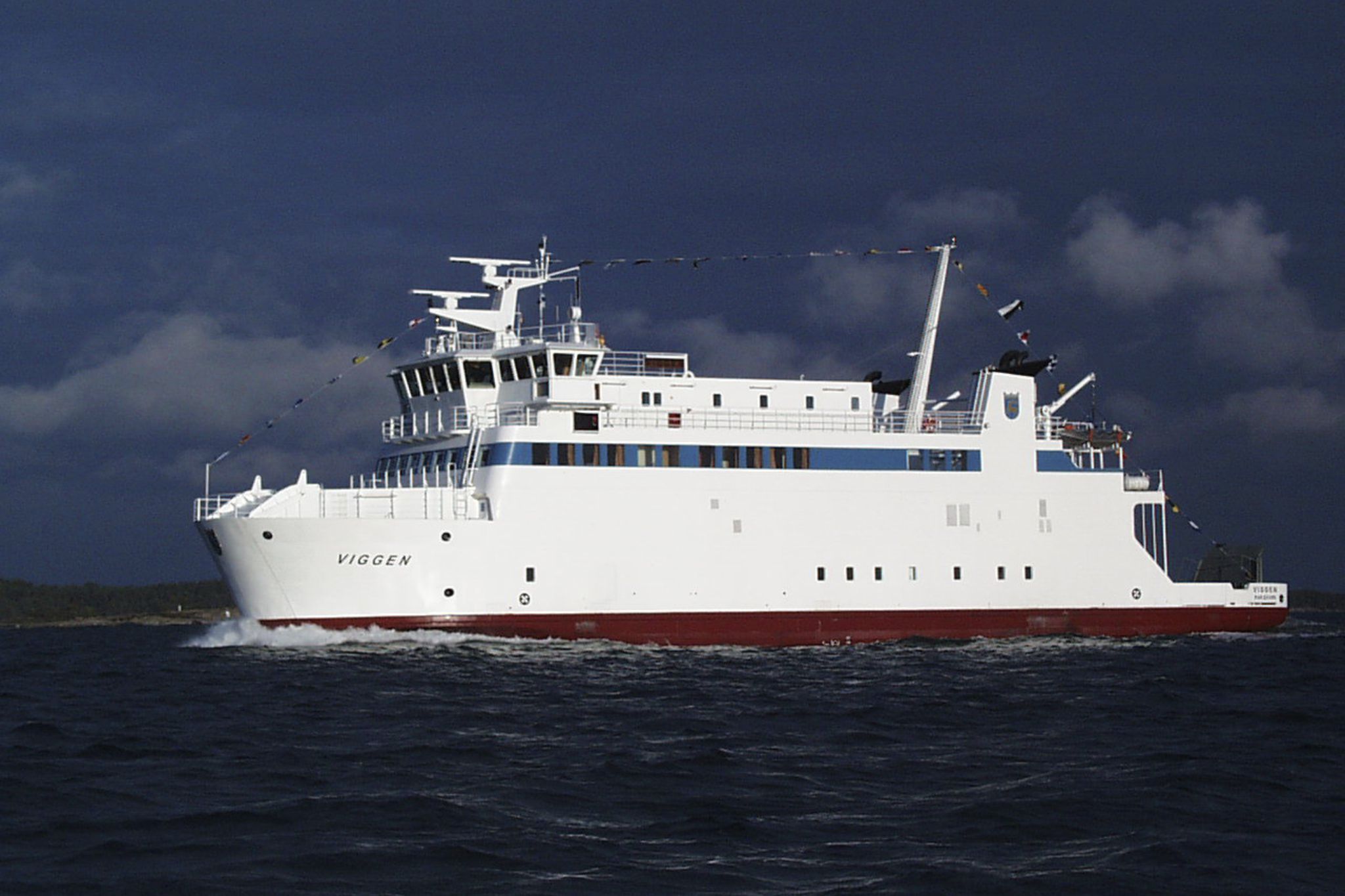 Steel passenger ferry - Viggen - UKI Workboat - ice-class