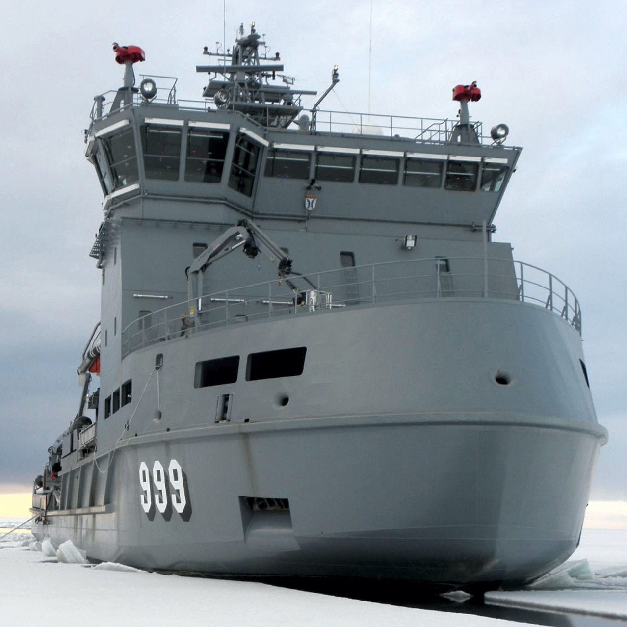 Oil spill recovery multi-purpose vessel - Louhi - UKI Workboat ...