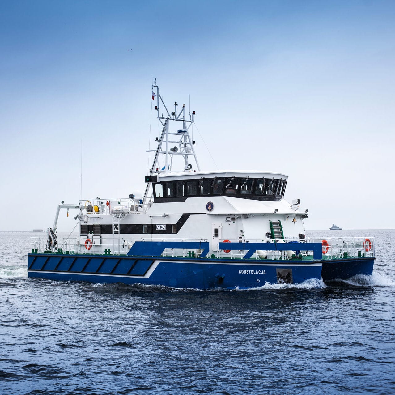 Hydrographic survey boat - Konstelacja - UKI Workboat - catamaran ...