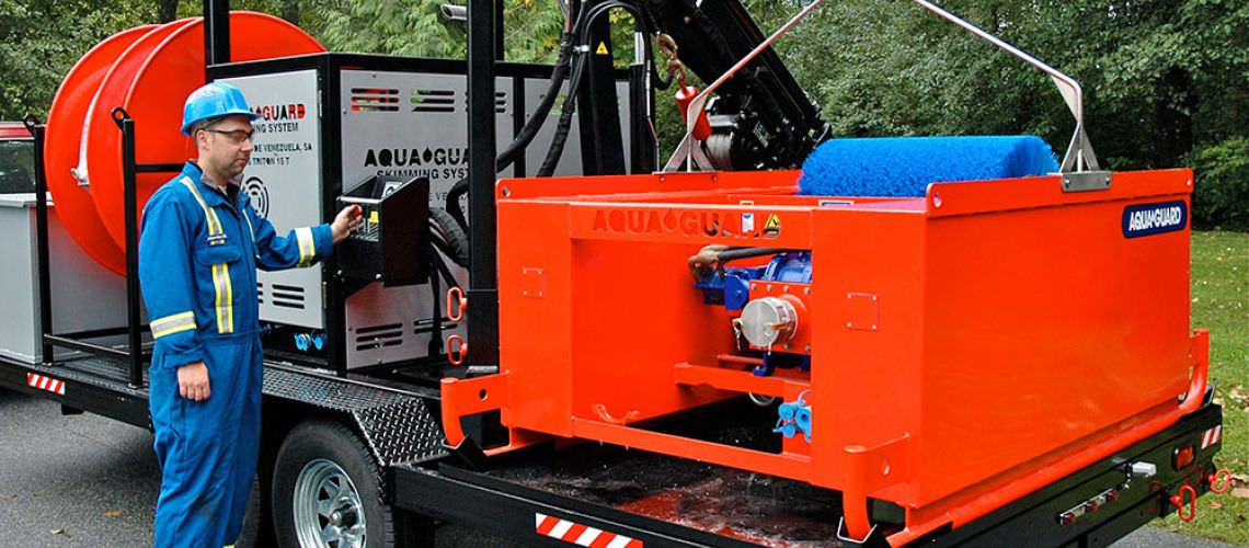 Brush oil skimmer - RBS TRITON™ 150 T - Aqua-Guard Spill Response ...