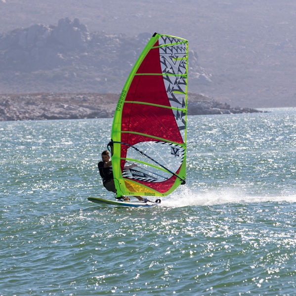 Freerace windsurf sail - MISSION - Vandal sails - 6-batten