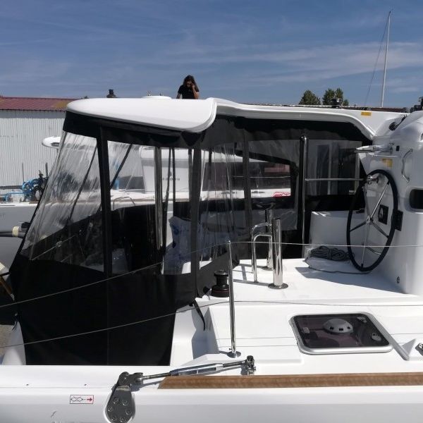 Power boat cockpit enclosure - Lagoon 40 - TTOP Nautic - for catamarans ...