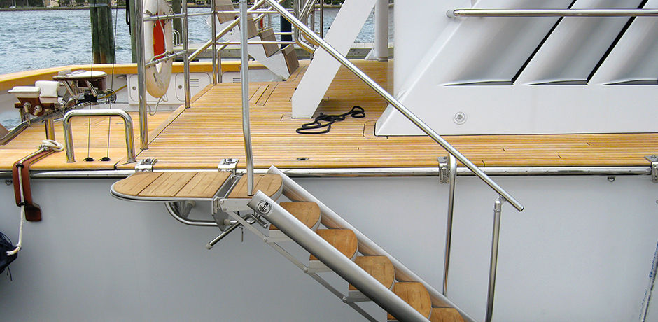 Yacht ladder - UMT MARINE LLC - lateral / boarding / custom