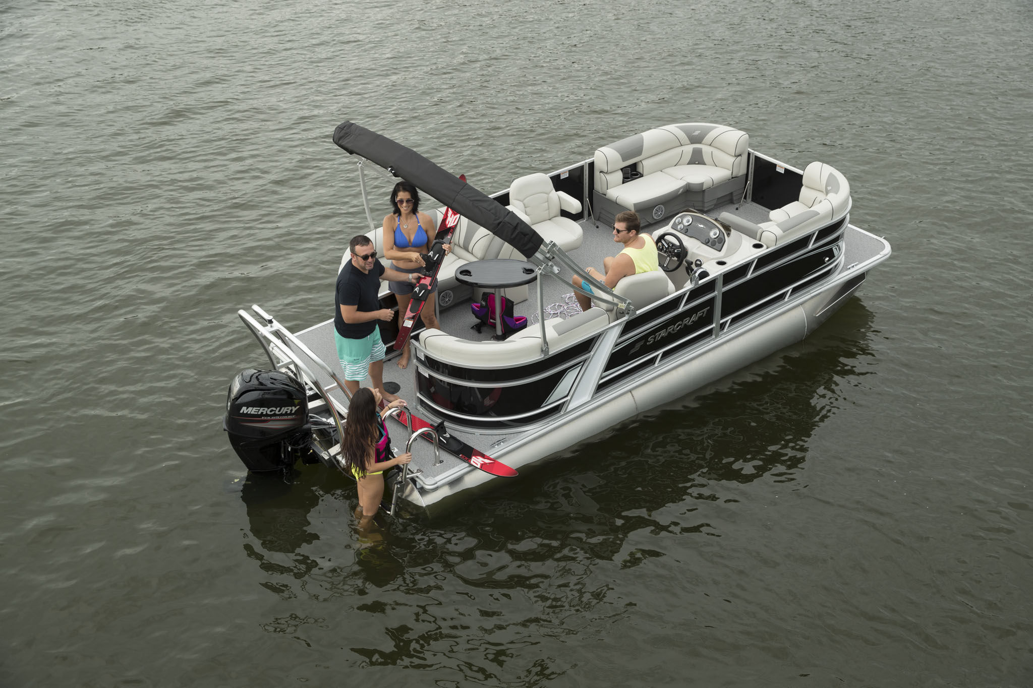 Outboard pontoon boat - 20 R - Stardeck by starcraft - 9-person max.