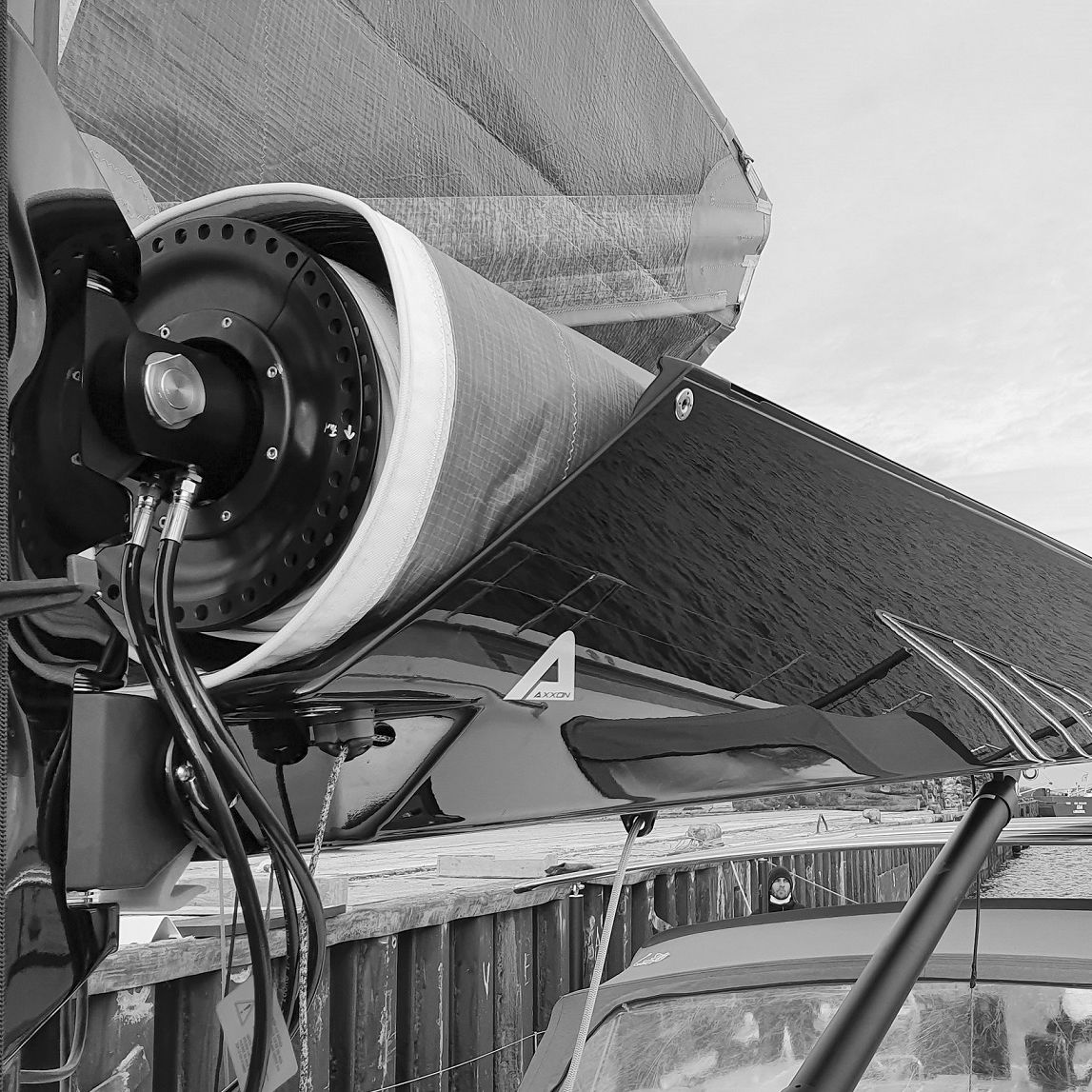 Sailboat furler - FURLING V BOOM - Axxon Composites - headsail ...