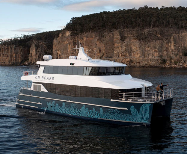 Passenger boat - Odalisque III - Incat Crowther - catamaran / inboard ...