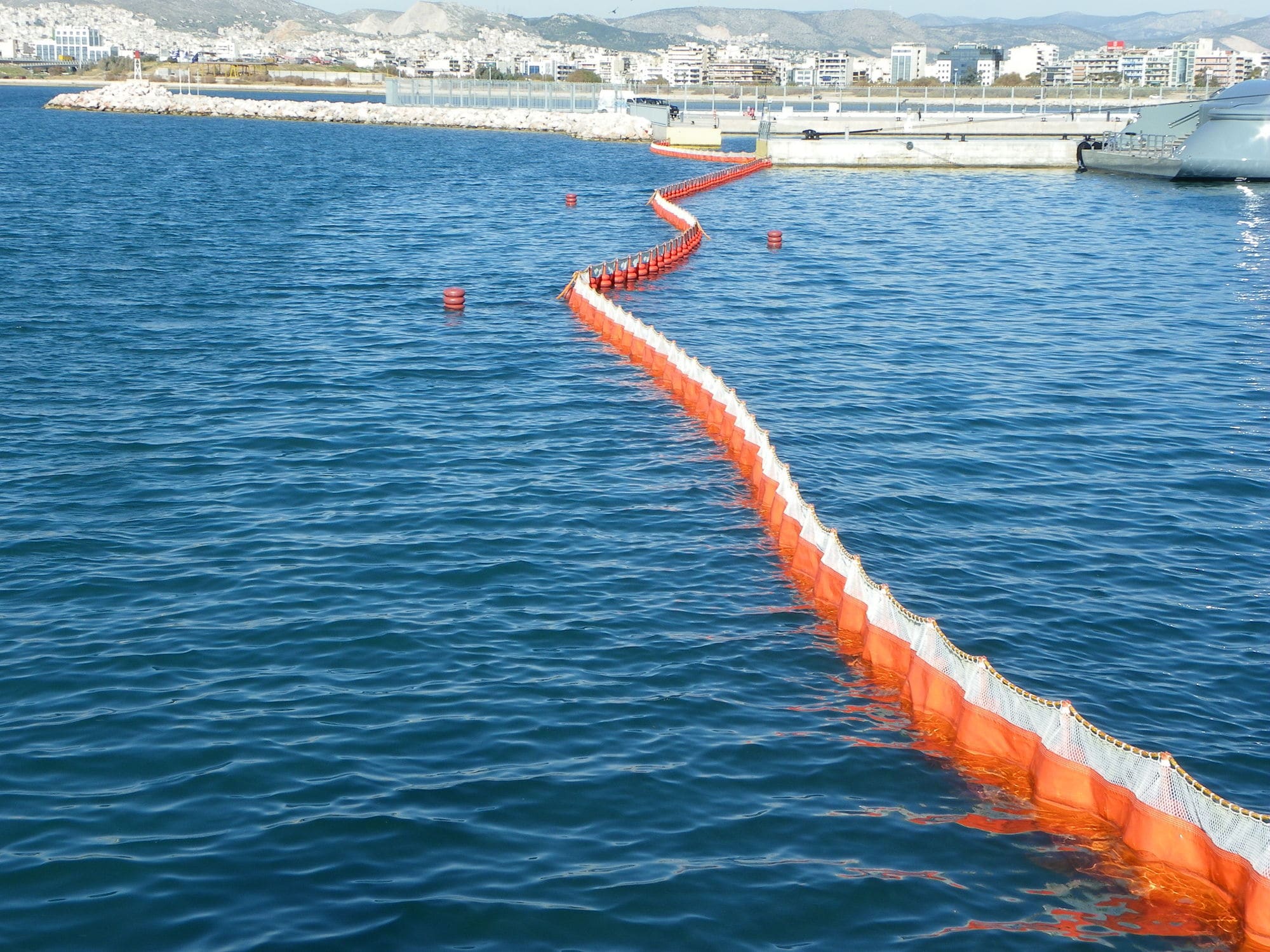 Pollution control boom / floating / permanent / sheltered waters ...