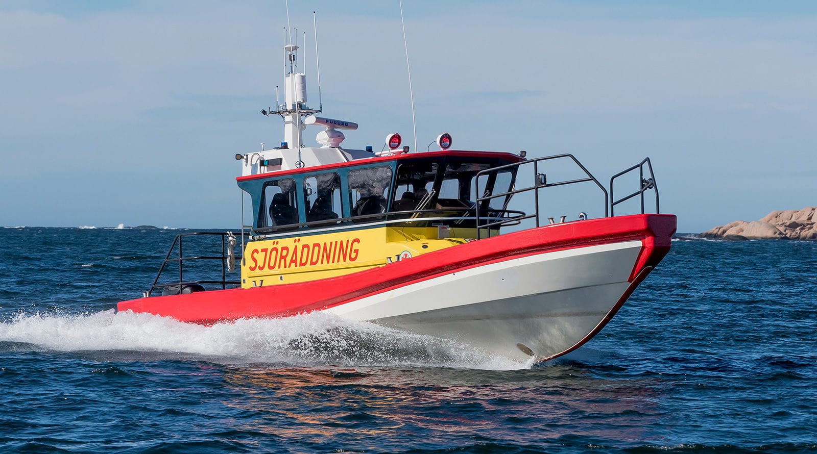 Professional rescue boat - 11 M - Swede Ship Marine AB - outboard ...